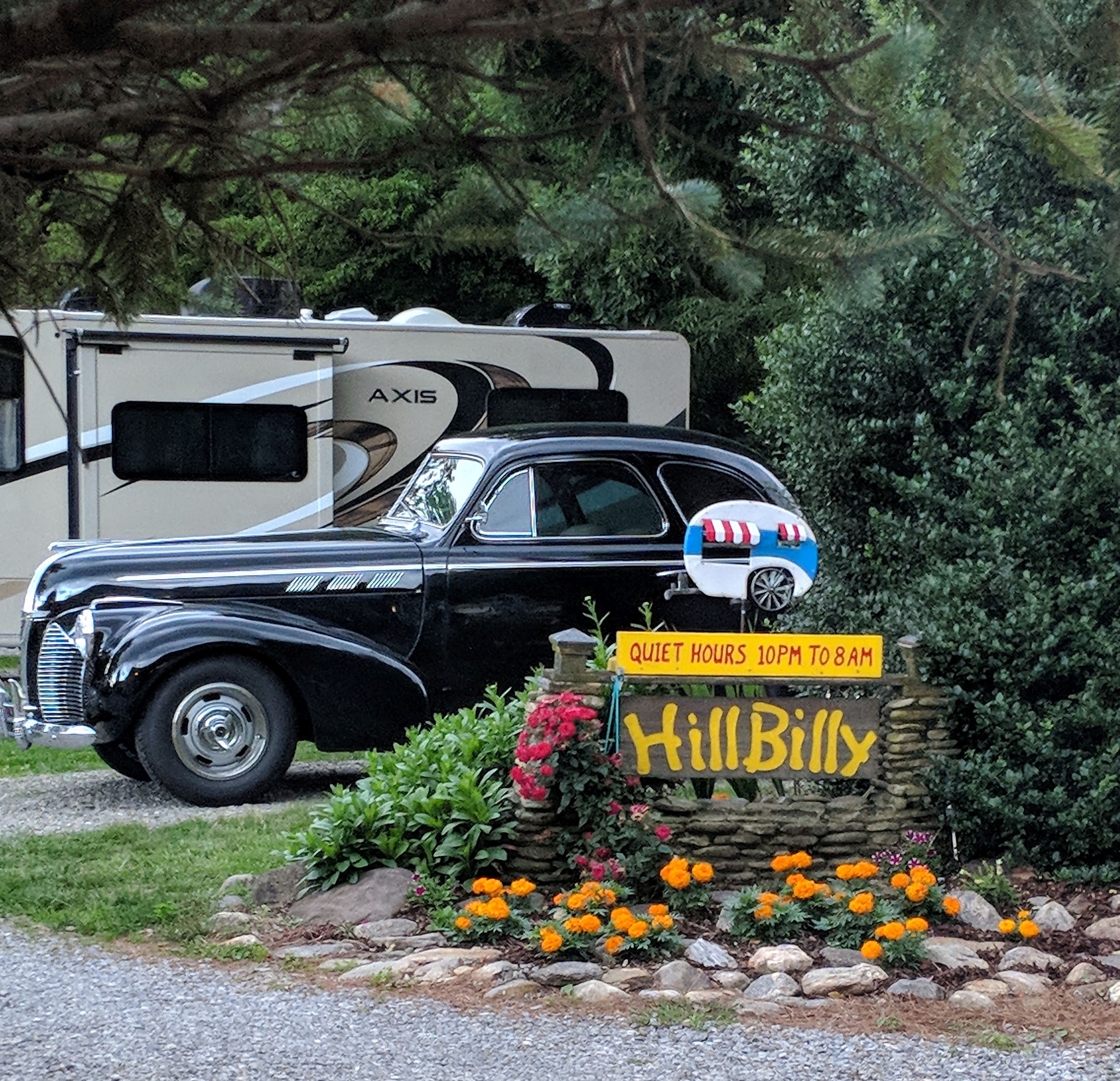 Welcome to www.HillBillyCampground.com!